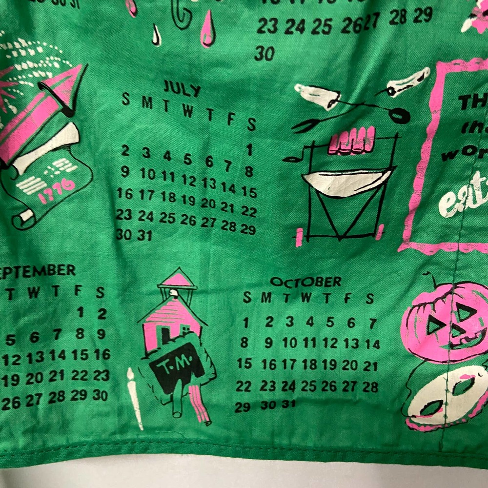 1972 Apron Calendar Green Vintage - Gem